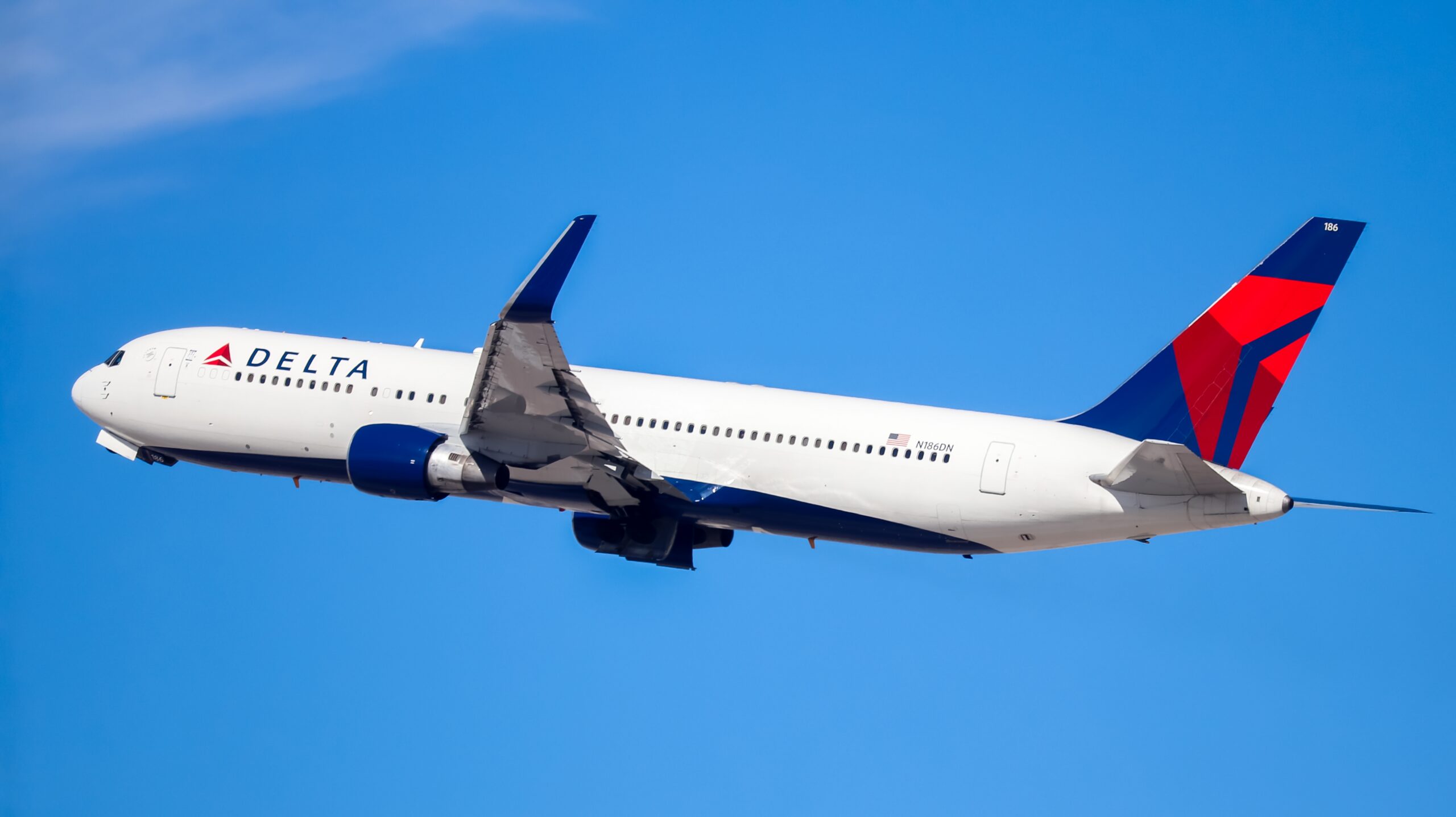 Record US legacy carrier results still weighed down by inflation | IBA ...