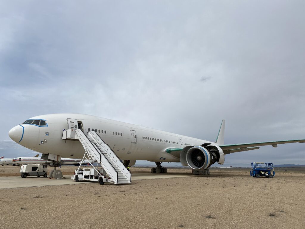 1x B777-300ER | IBA Group